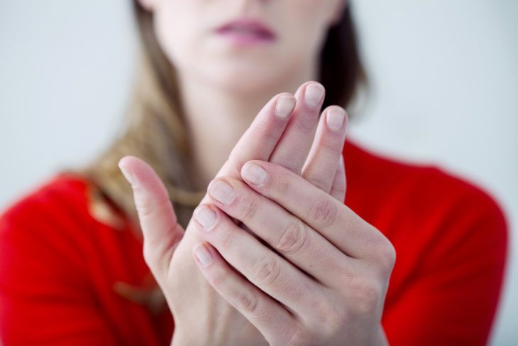 Signs and Symptoms of a Calcium Deficiency - ActiveBeat