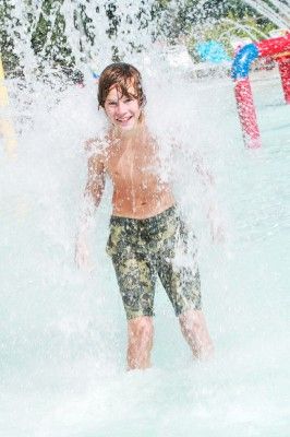 7 Tips to Keep your Kids Safe at the Splash Pad - ActiveBeat