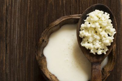 How To Make Your Own Kefir in 6 Easy Steps - ActiveBeat