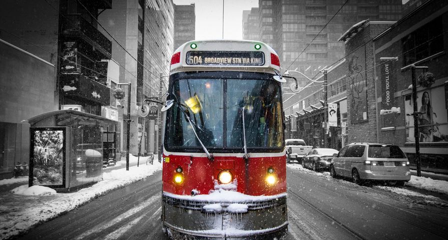 7 Health Benefits of Taking Transit to Work - ActiveBeat