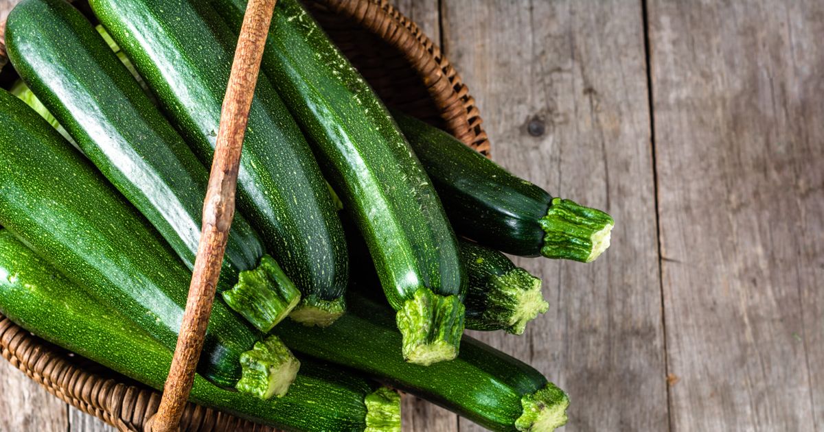 The Incredible Health Benefits of Zucchini - ActiveBeat